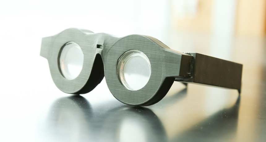 Auto-focus eyeglasses rely on liquid lenses