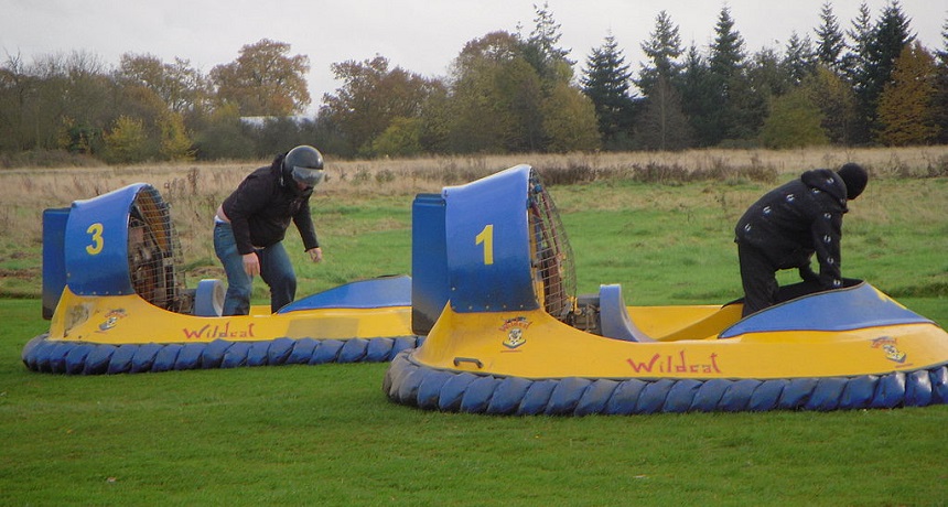 Make your own mini hovercraft | Science News Explores