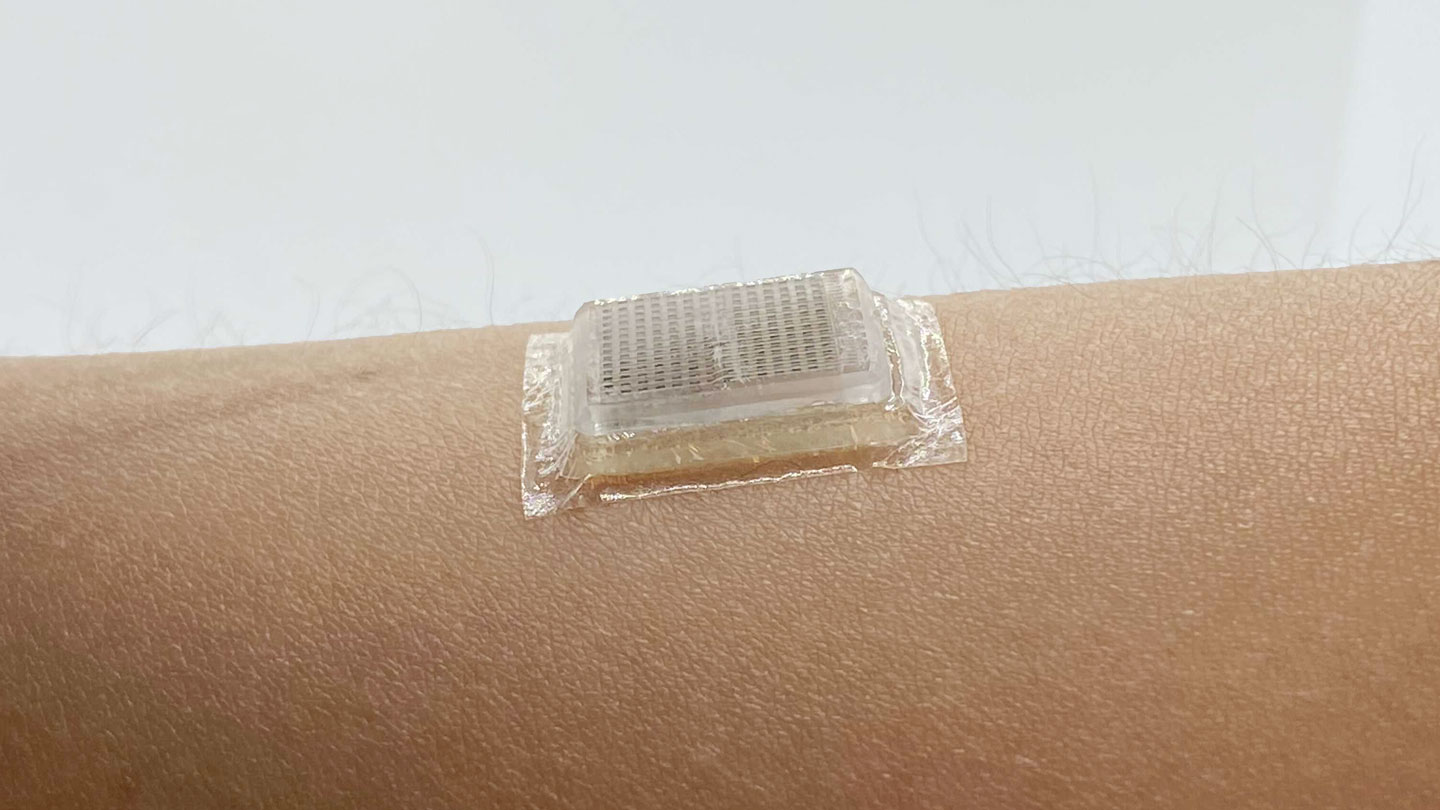 New stick-on ‘sonar’ device lets you watch your own heart beat