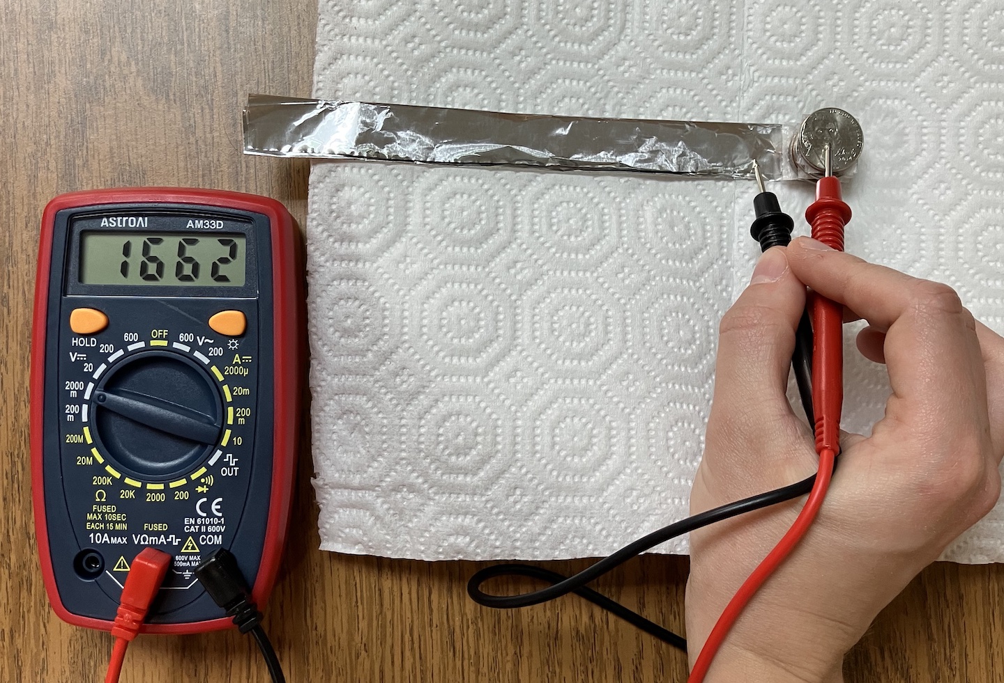 Experiment: Make your own cents-able battery