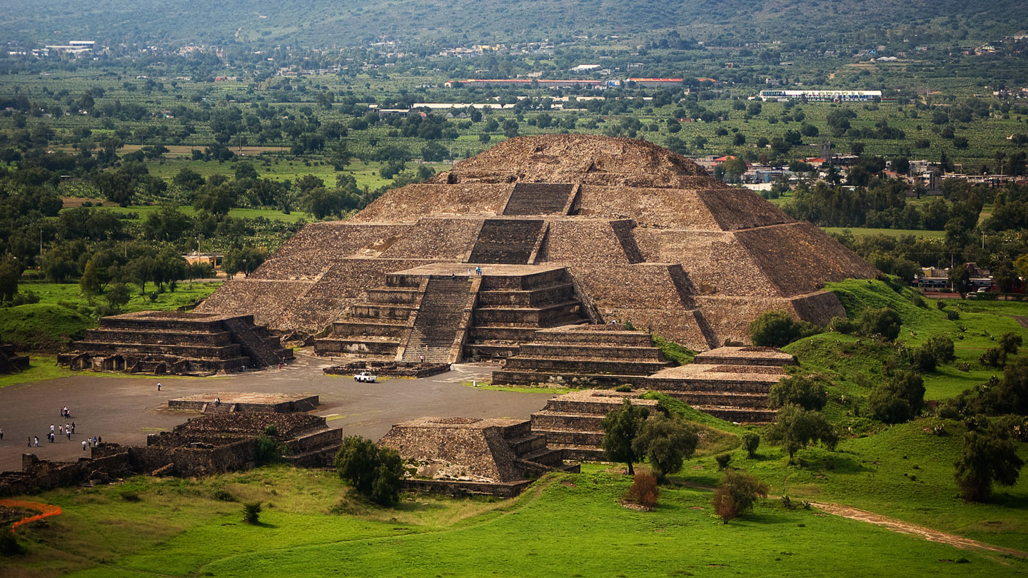 How torchlight, lamps and fire illuminated Stone Age cave art