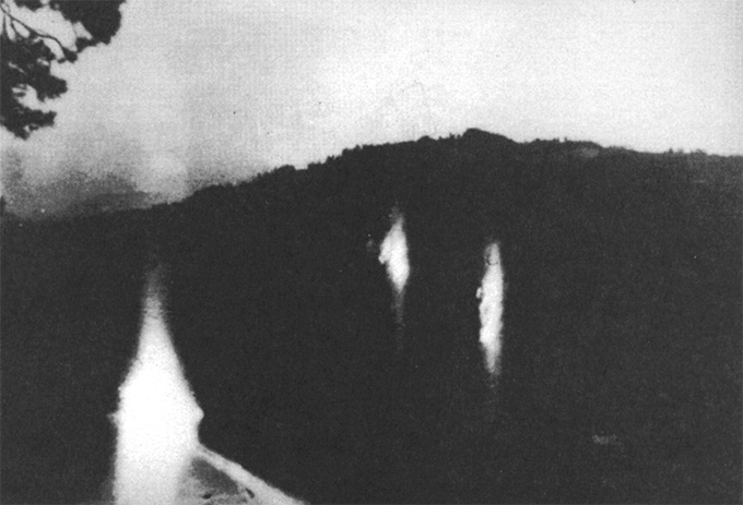 Earthquake farts may explain some spooky floating lights