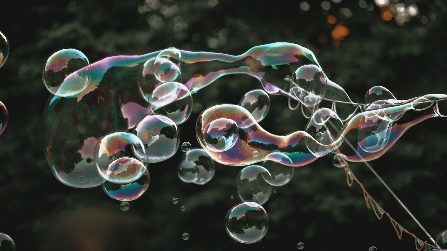 Experiment: Blow the best homemade bubbles